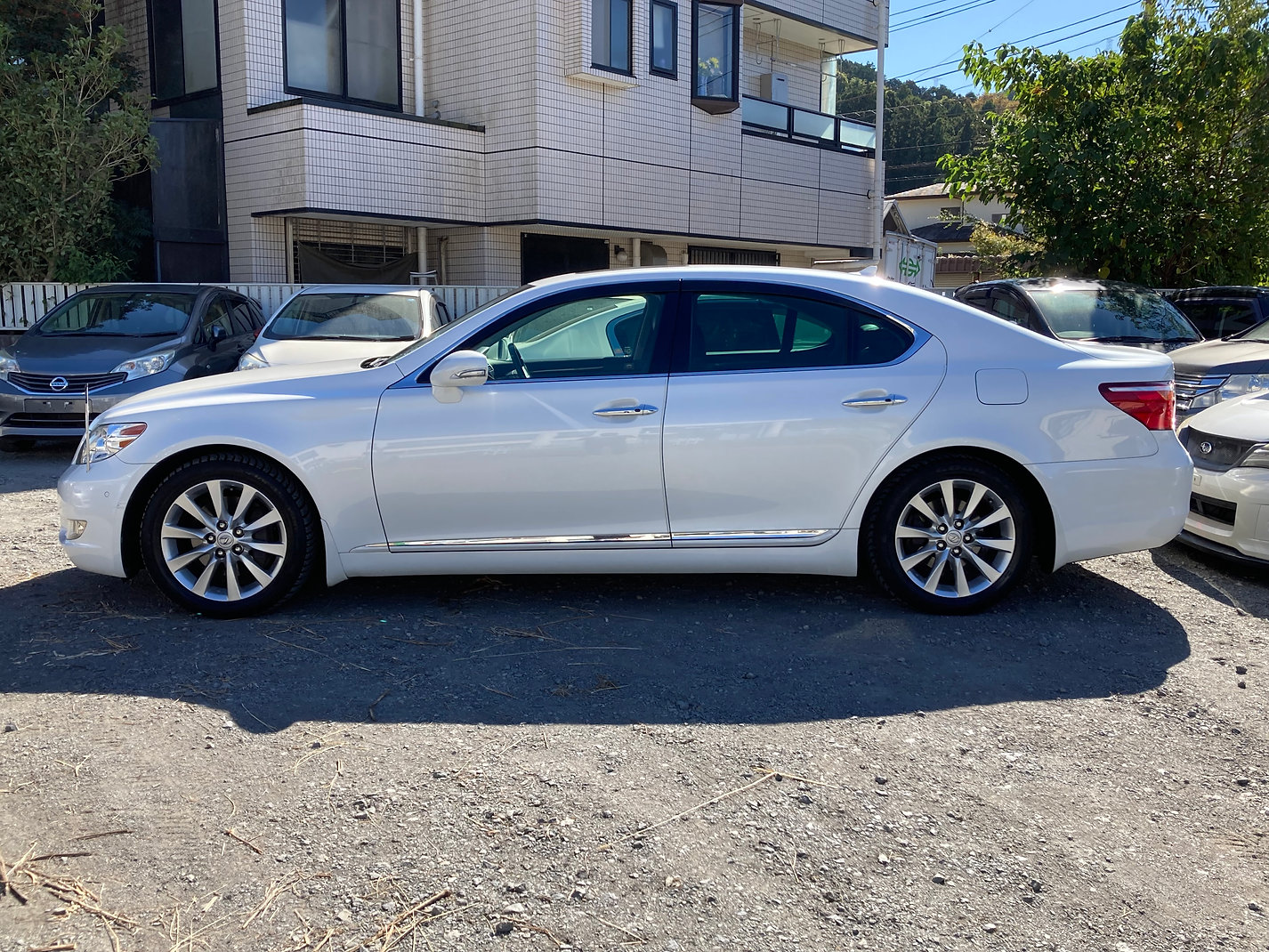 2012 Lexus LS460 - GEODANA Cheap2Drive